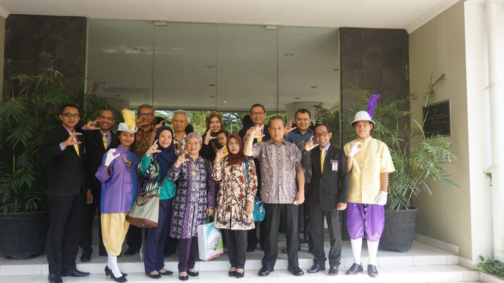 Kunjungan Prodi Diploma 3 Perhotelan Telkom University – Politeknik ...